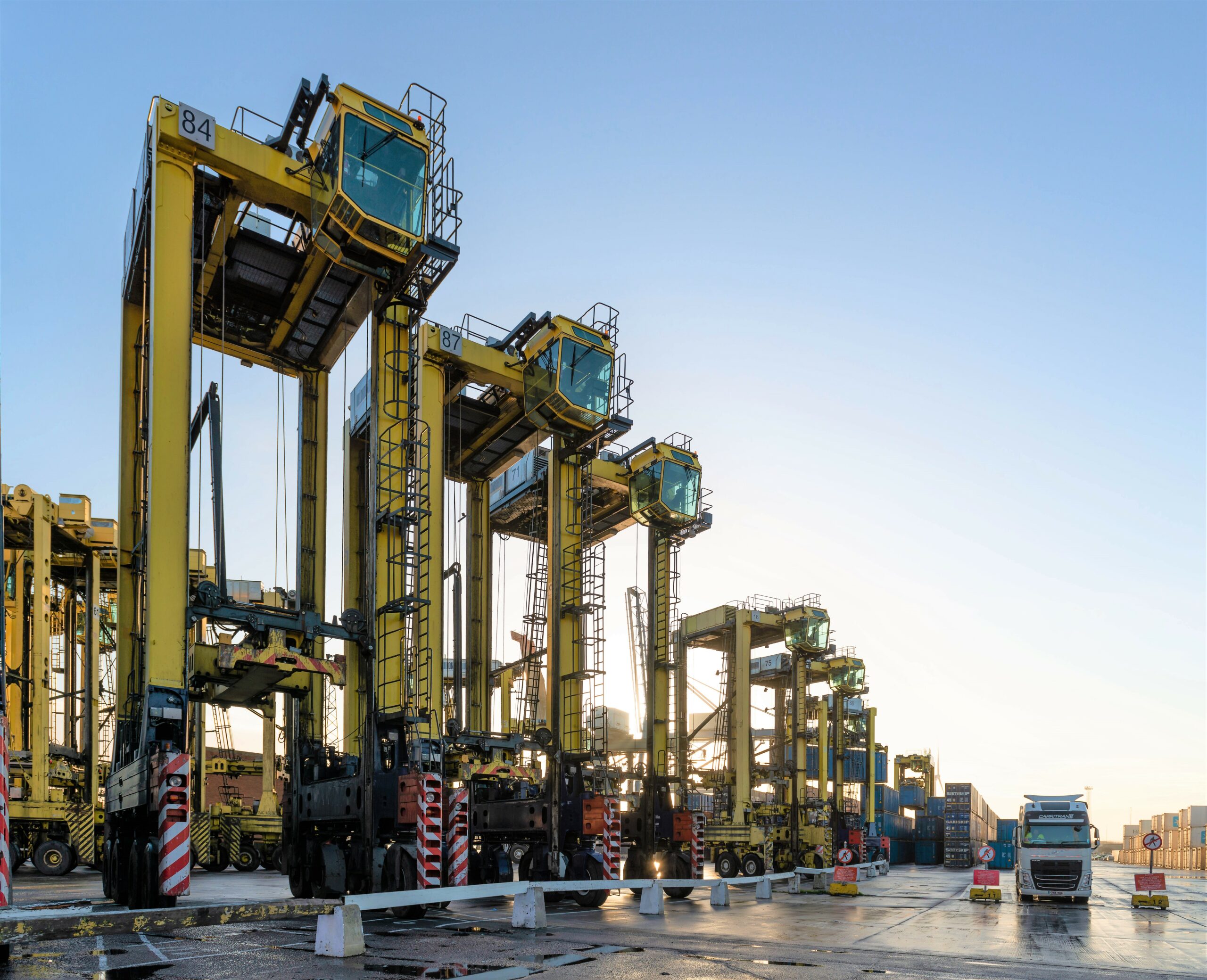 Container Terminal Operative - London Container Terminal